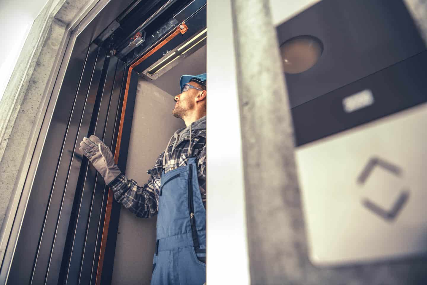 NYC Elevator Maintenance Services | Start Elevator
